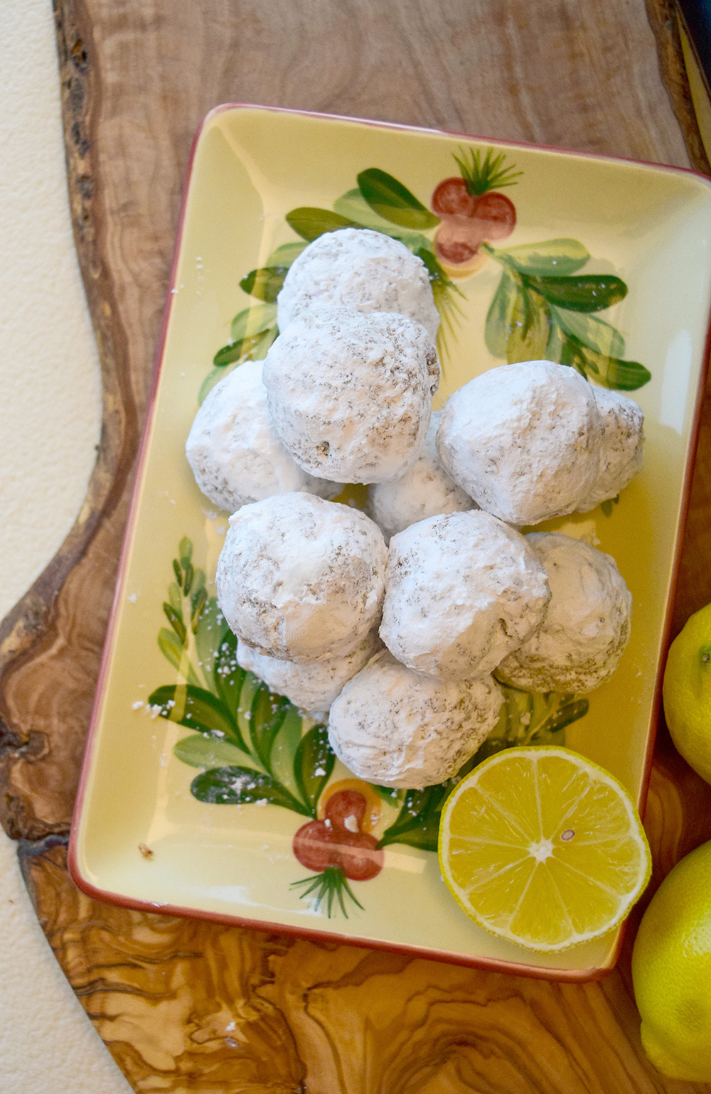 Easy Lemon Snowball Cookies with Powdered Sugar