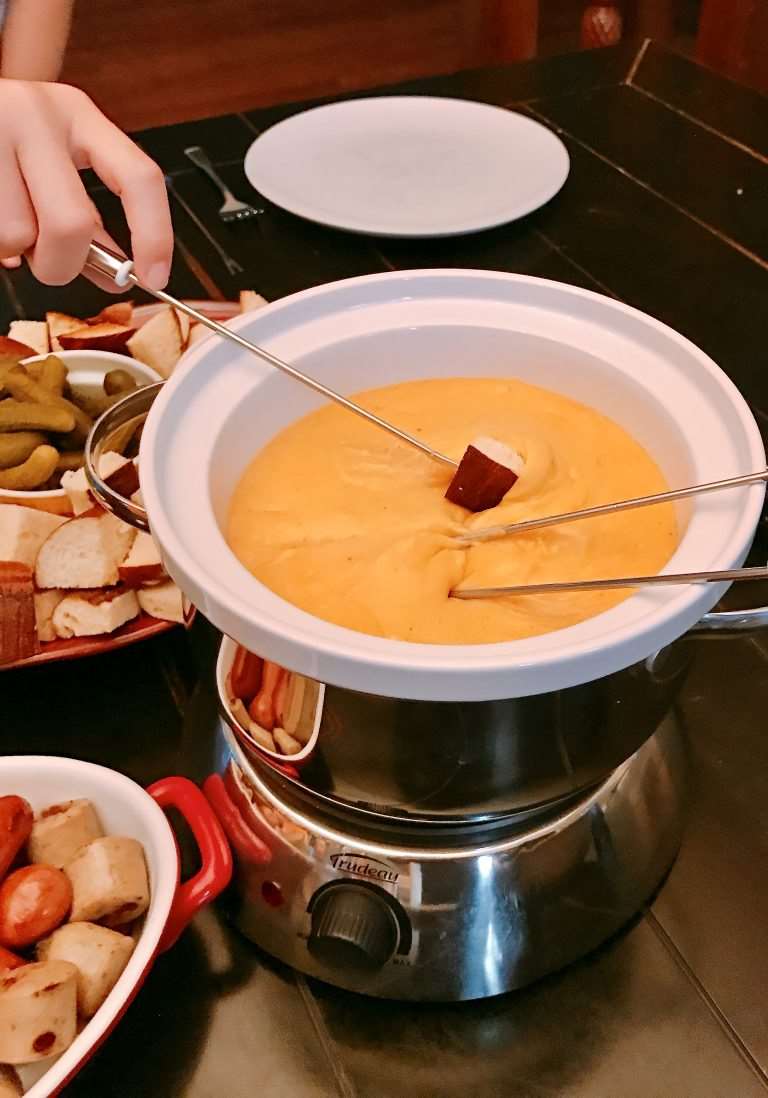 German Beer Cheddar Fondue