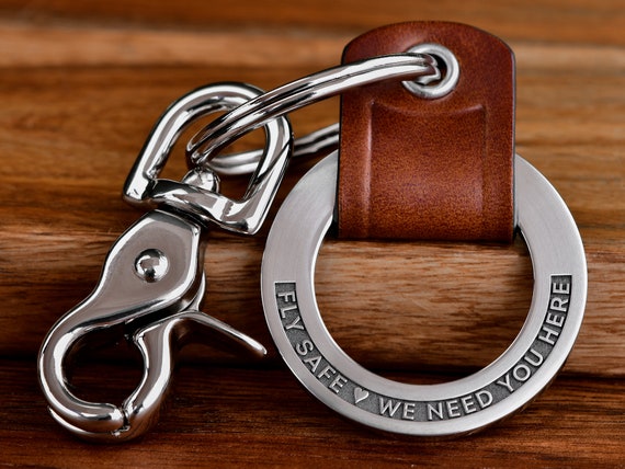 16 of the Best Gifts for Airplane Lovers In Your Life