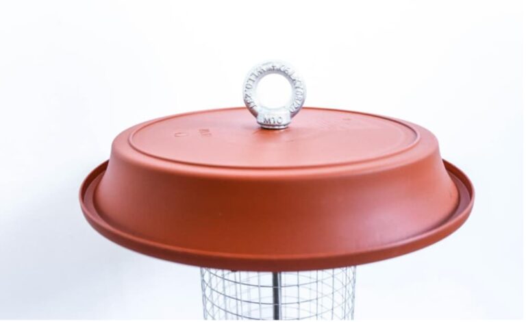 DIY Wire Mesh Bird Feeder