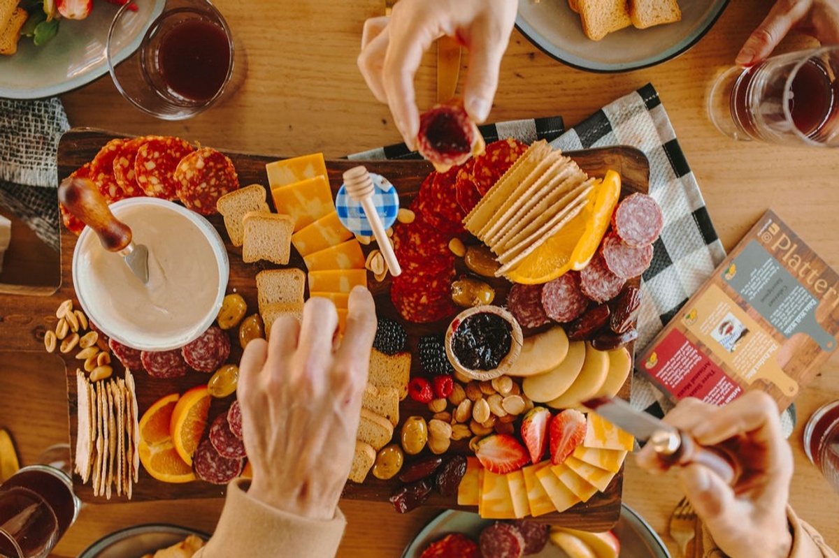 20+ Best Food Subscription Boxes to Save You Time & Money