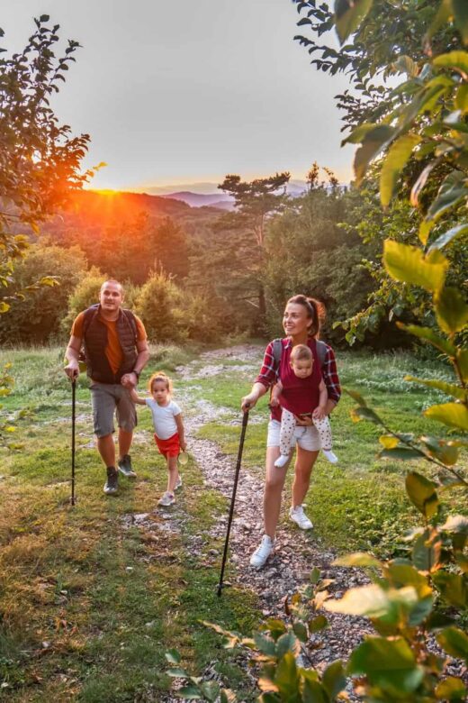 What to Pack on a Day Hike - The Hiking Essentials for Families