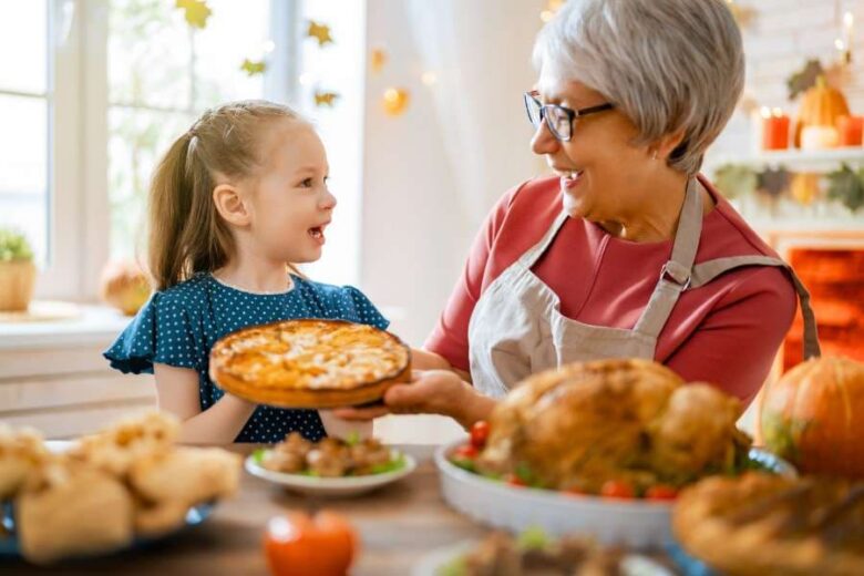 37 Fun Family Activities to Do Together on Thanksgiving Day