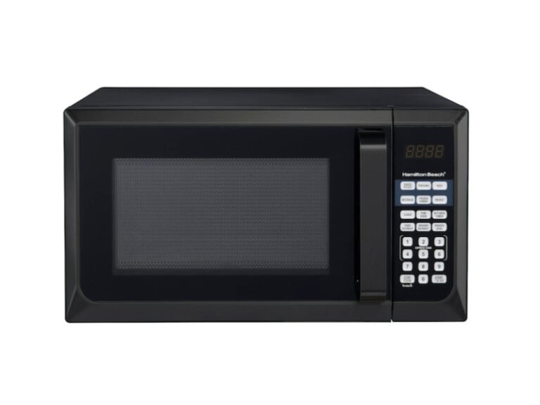 42 Best Things to Bring to College + Dorm Packing Checklist