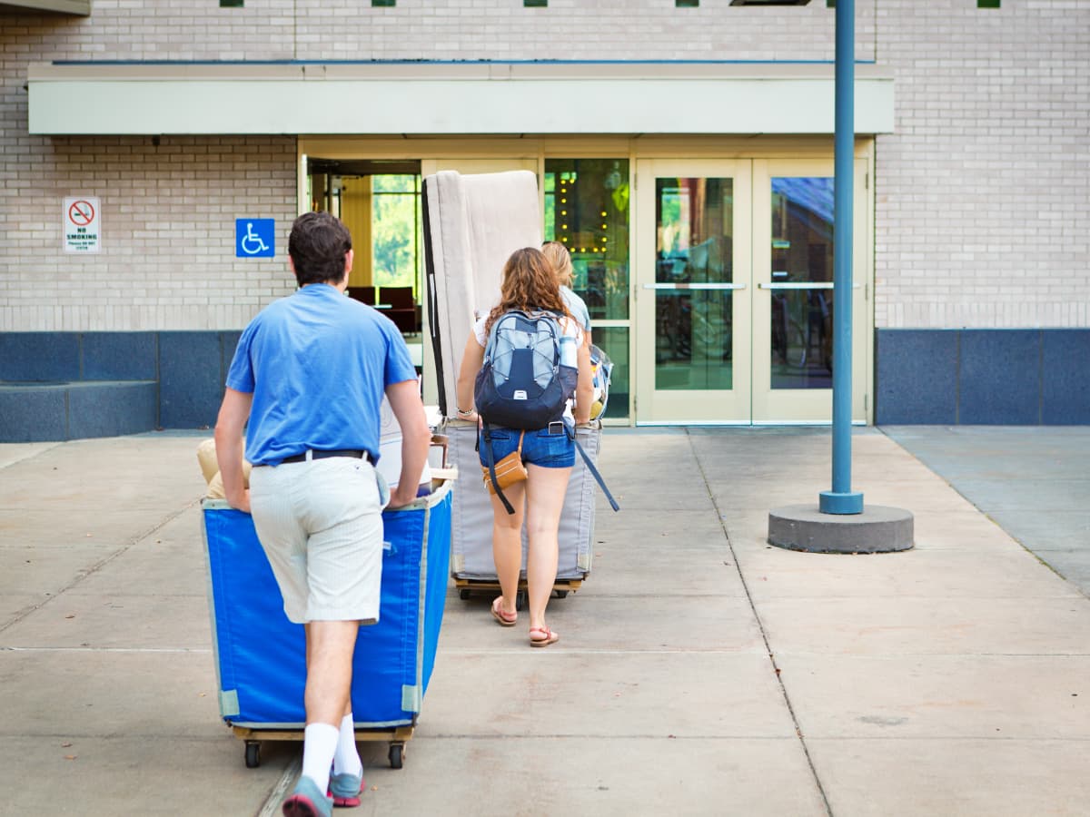 How to Pack for College - 15 Dos and Don'ts for Your Freshman