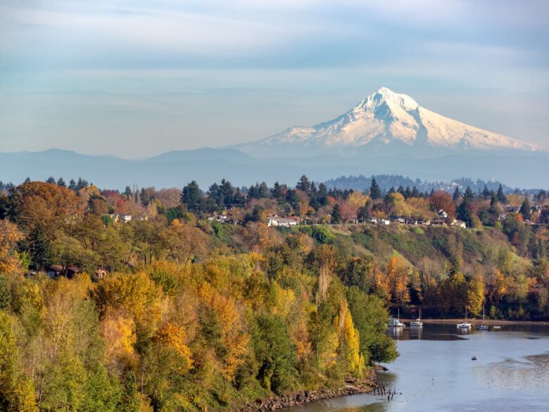 Exploring The Seven Natural Wonders of Oregon as a Family